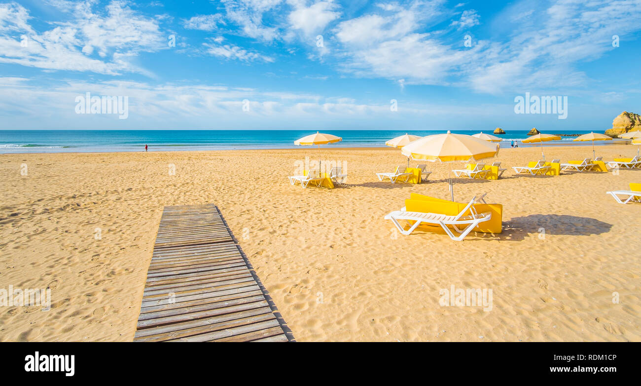 Season beaches sand hi-res stock photography and images - Alamy
