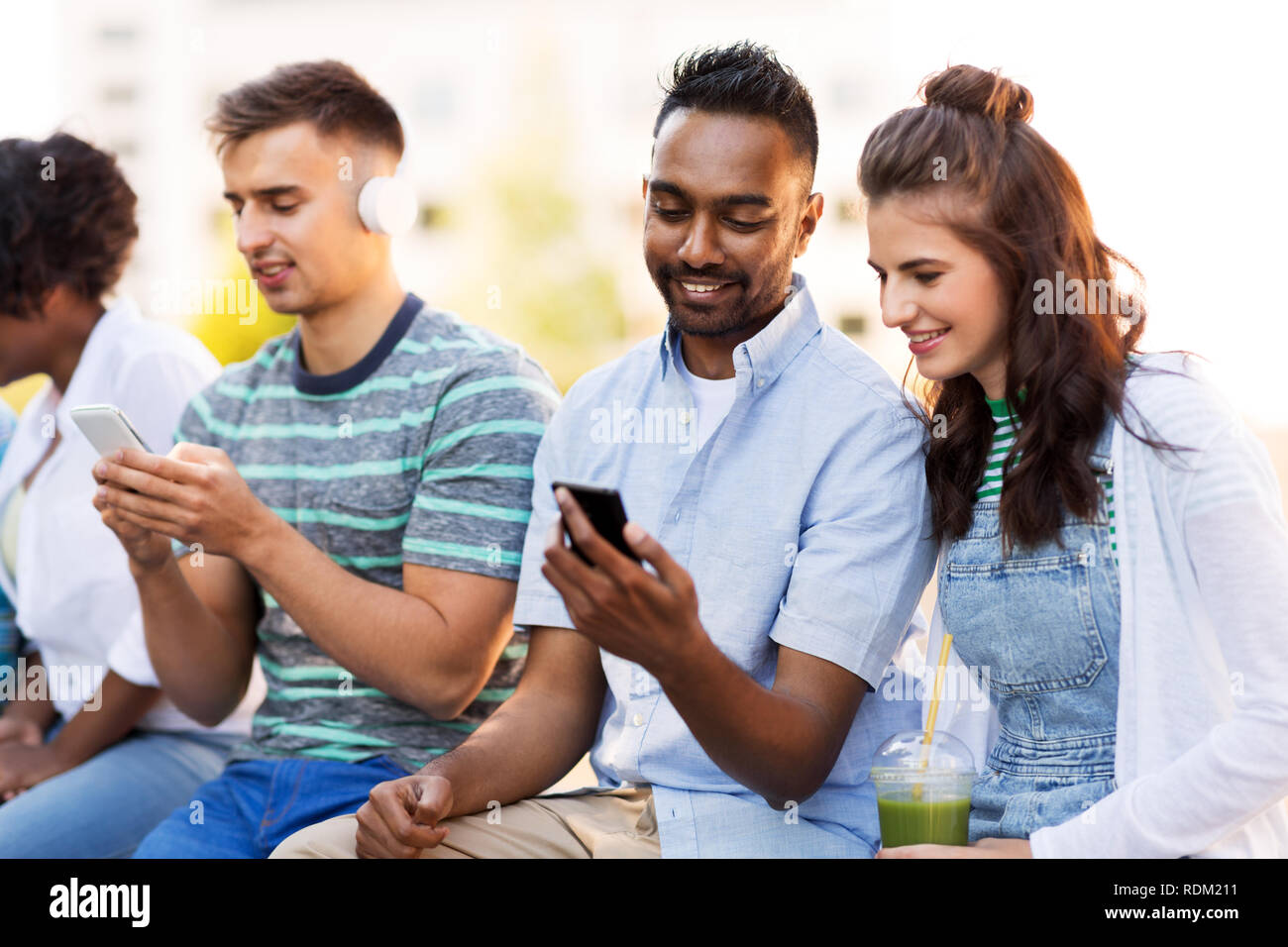 Diversity outdoors hi-res stock photography and images - Alamy