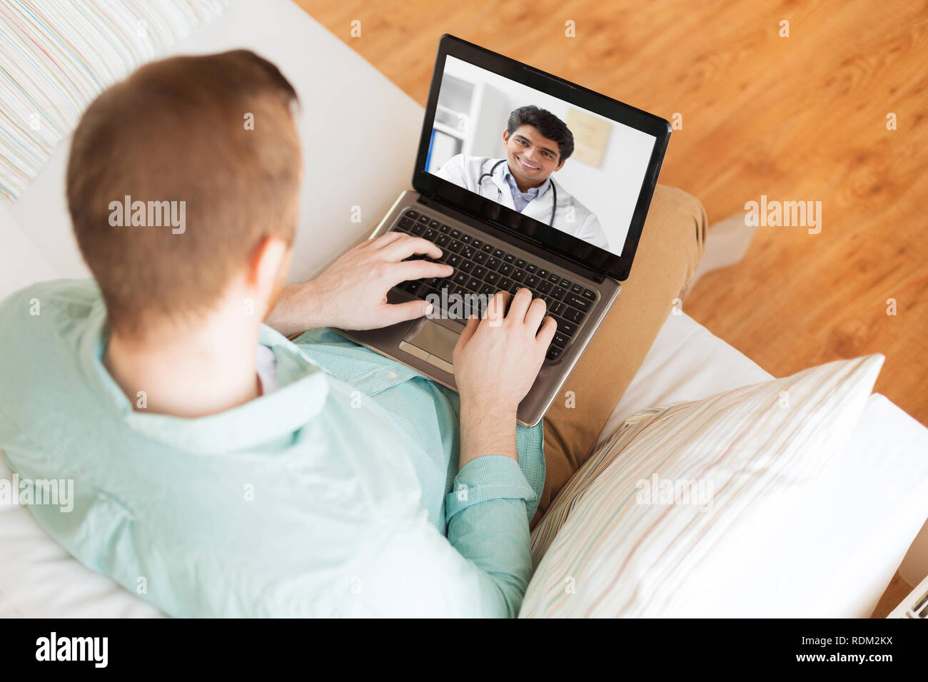 Patient on video call doctor hi-res stock photography and images - Alamy