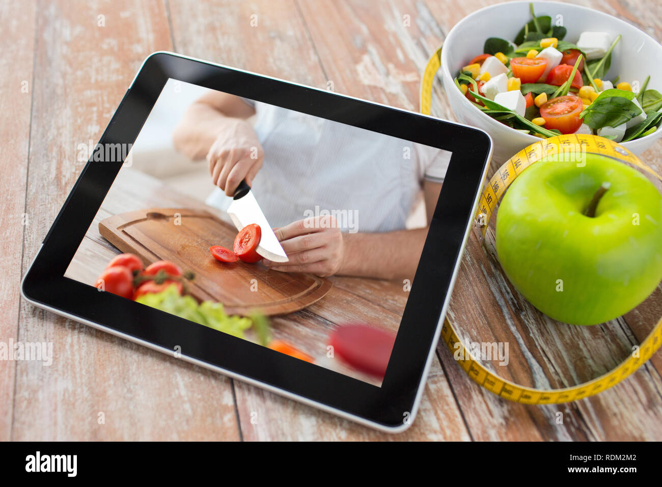 Video for cooking hi-res stock photography and images - Alamy