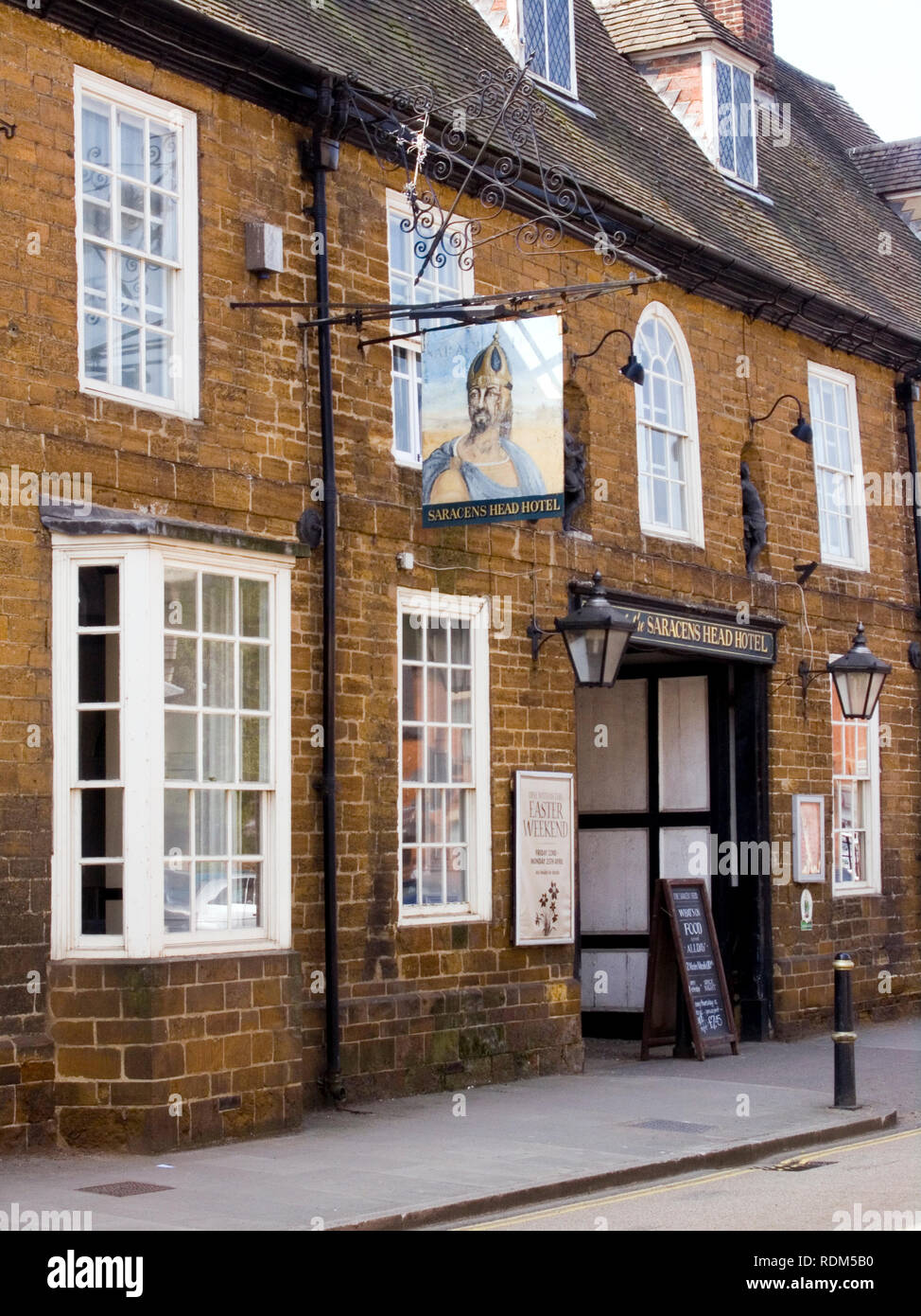 Saracens Head, Towcester Stock Photo - Alamy