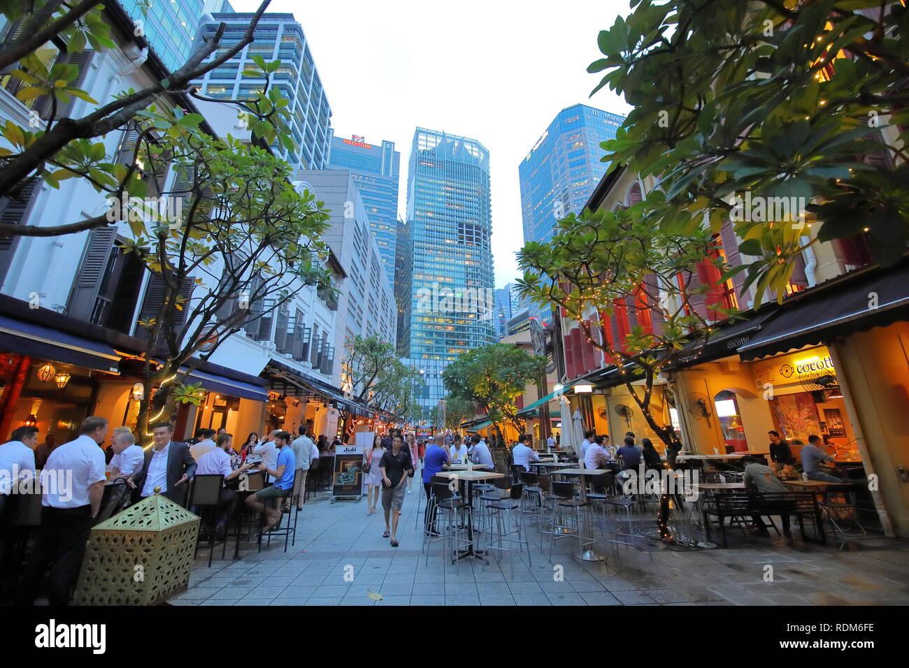 People visit Far East Square in Singapore Stock Photo - Alamy