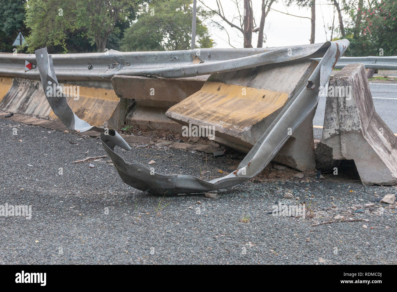 Motorway barrier bent hi-res stock photography and images - Alamy