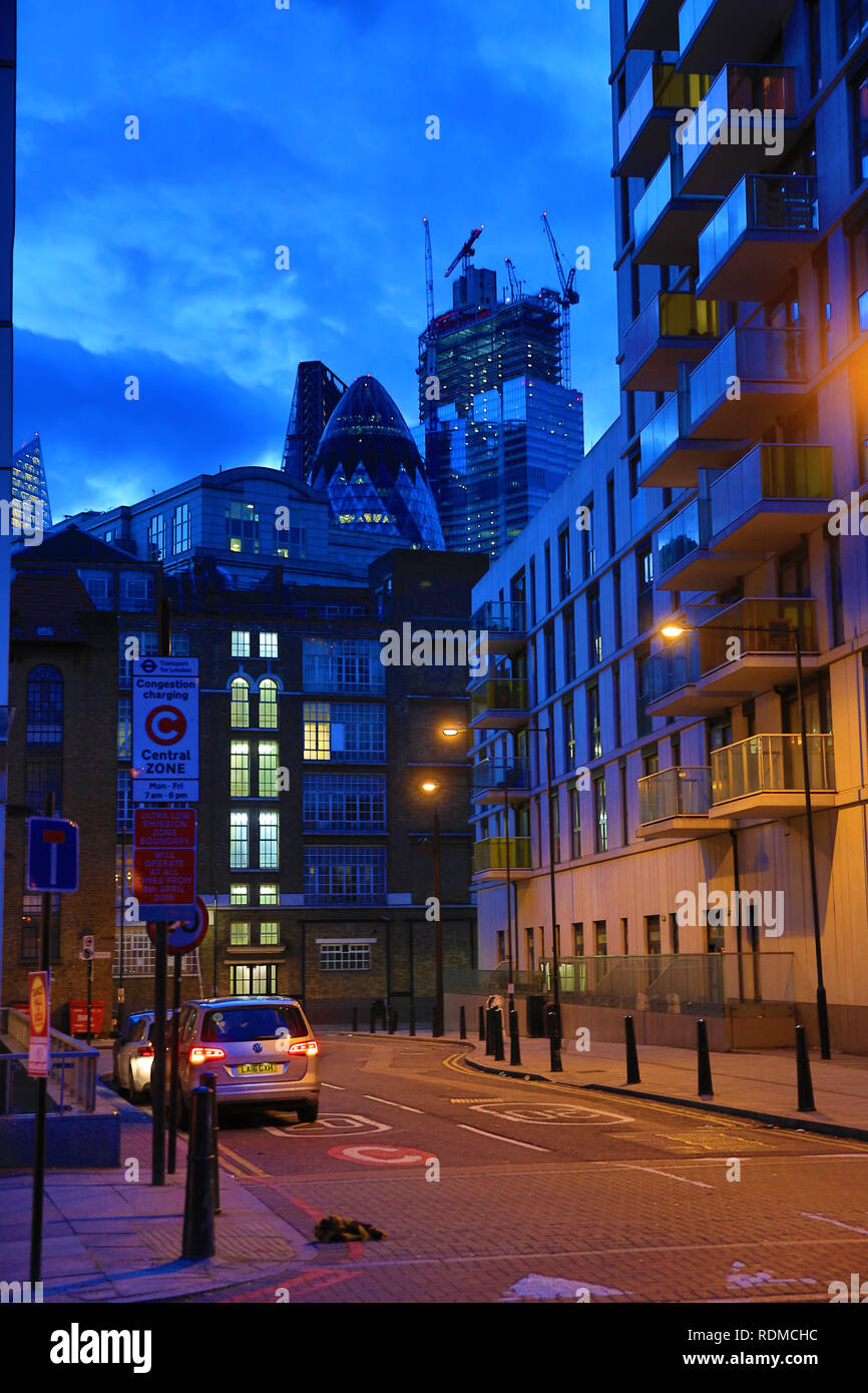 City skyline at night, Pomell Way and Commercial Street, London Stock ...