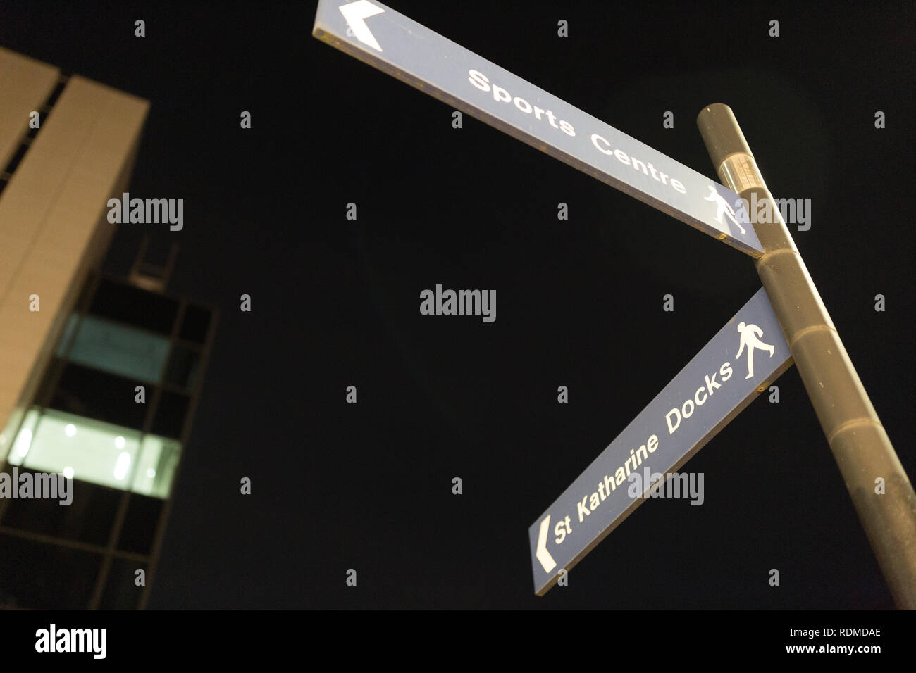 Wapping Road sign Stock Photo - Alamy