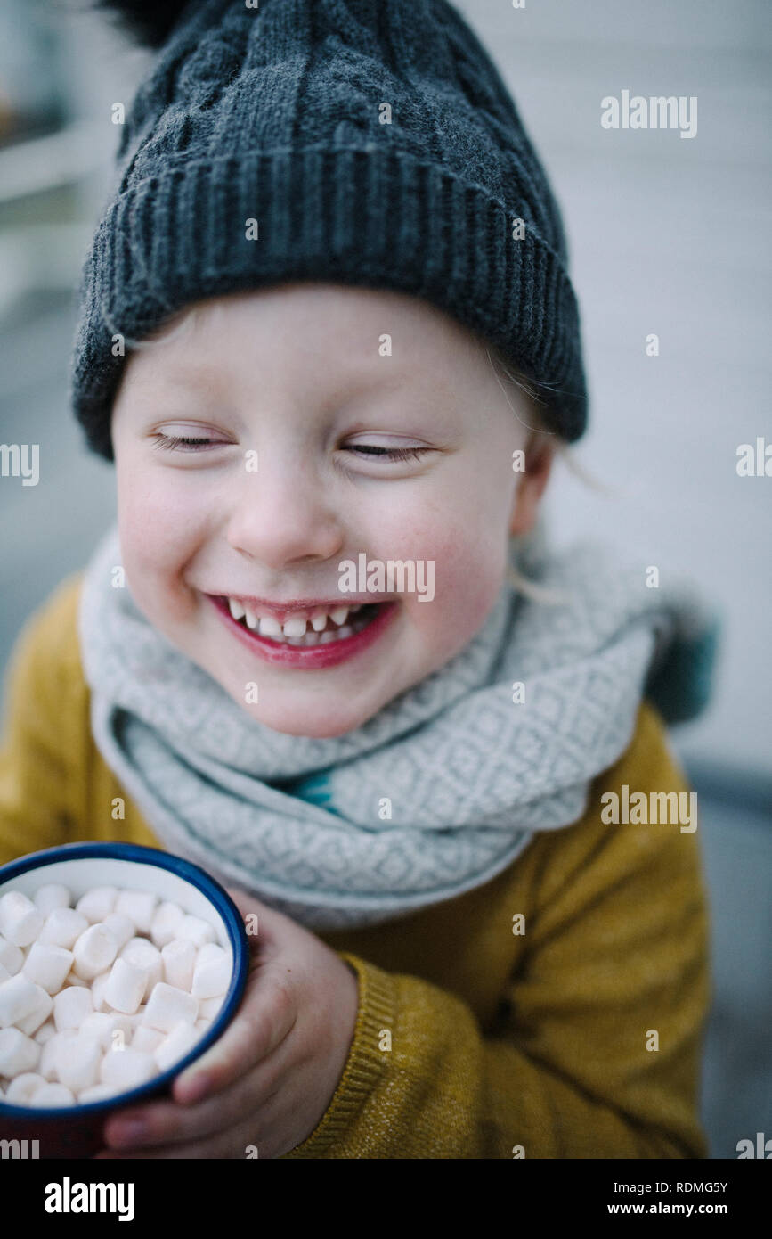 Marshmallow people hi-res stock photography and images - Alamy