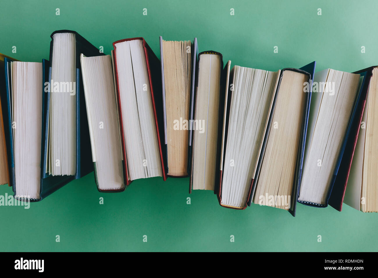 High angle arrangement books hi-res stock photography and images - Alamy