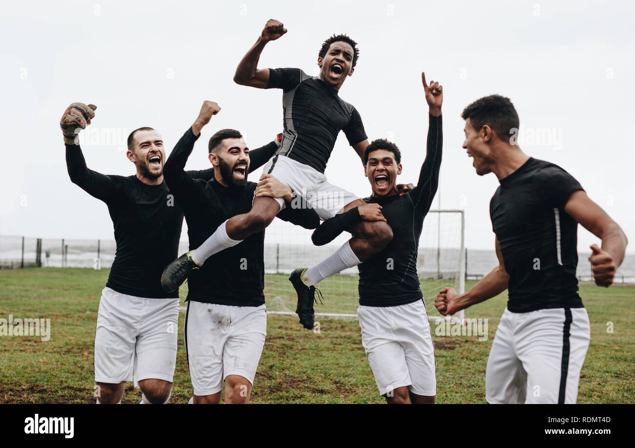 Lifting player hi-res stock photography and images - Alamy