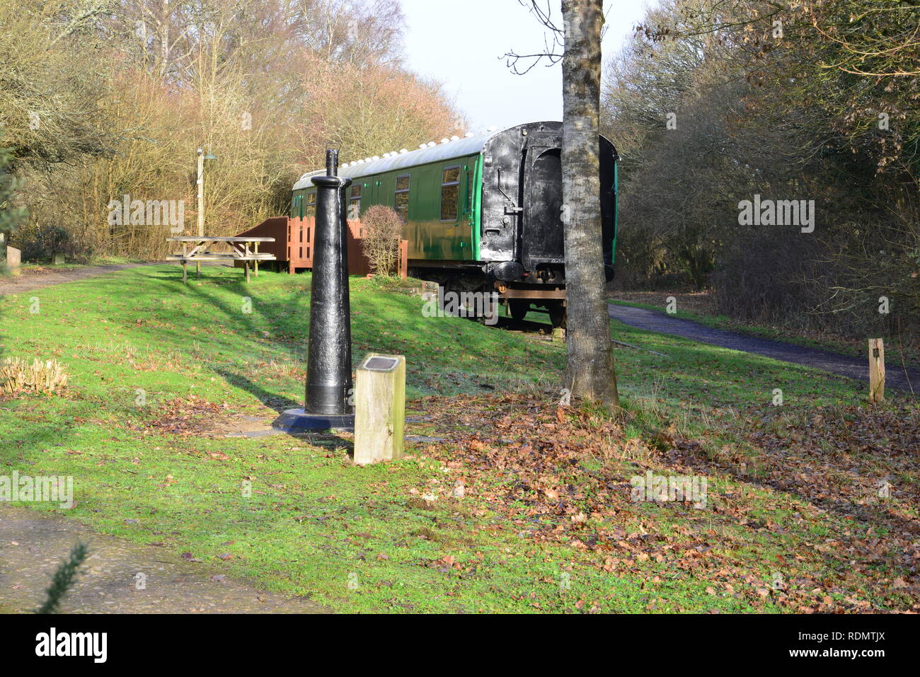 An old Southern Railway carriage at West Grinstead station Stock Photo ...