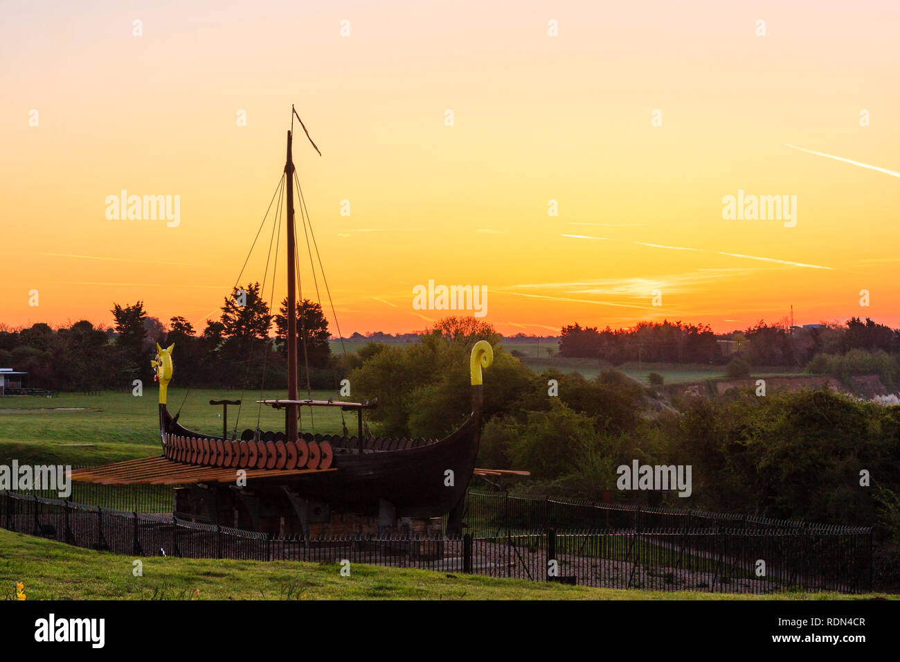 Long boat viking hi-res stock photography and images - Alamy