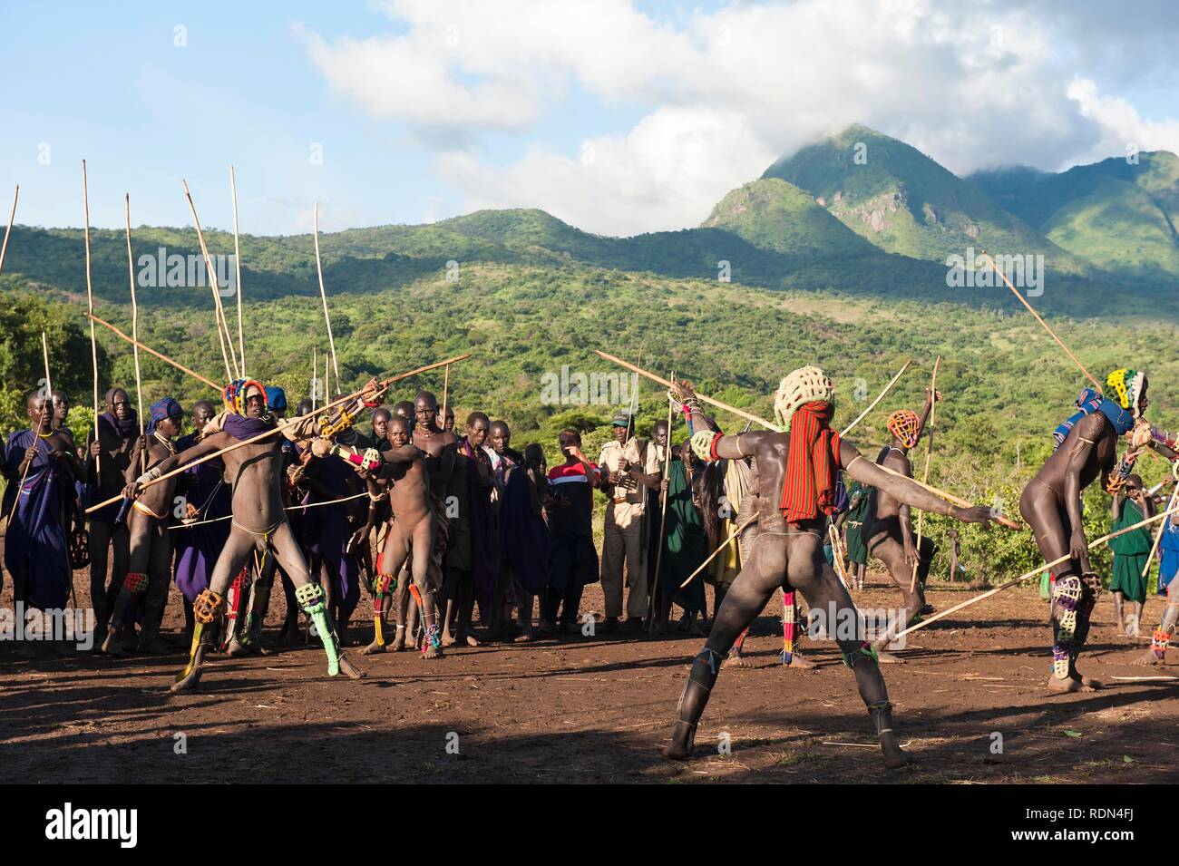 Ethiopia tribe donga hi-res stock photography and images - Alamy