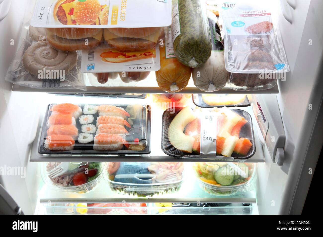 Various pre-packed meals in a refrigerator Stock Photo - Alamy