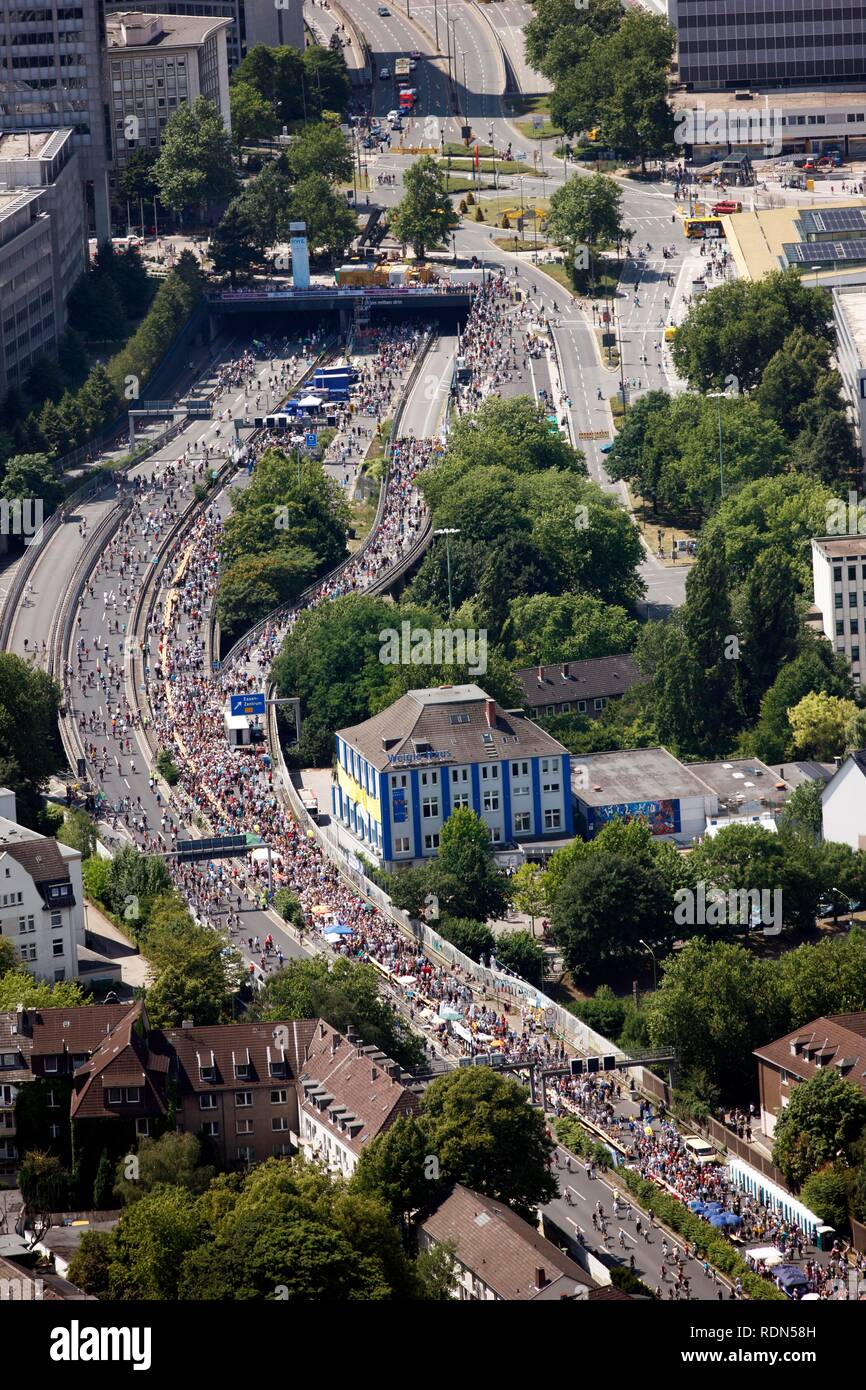 The A40 motorway at the Still-Leben art event on the Ruhrschnellweg A40 ...