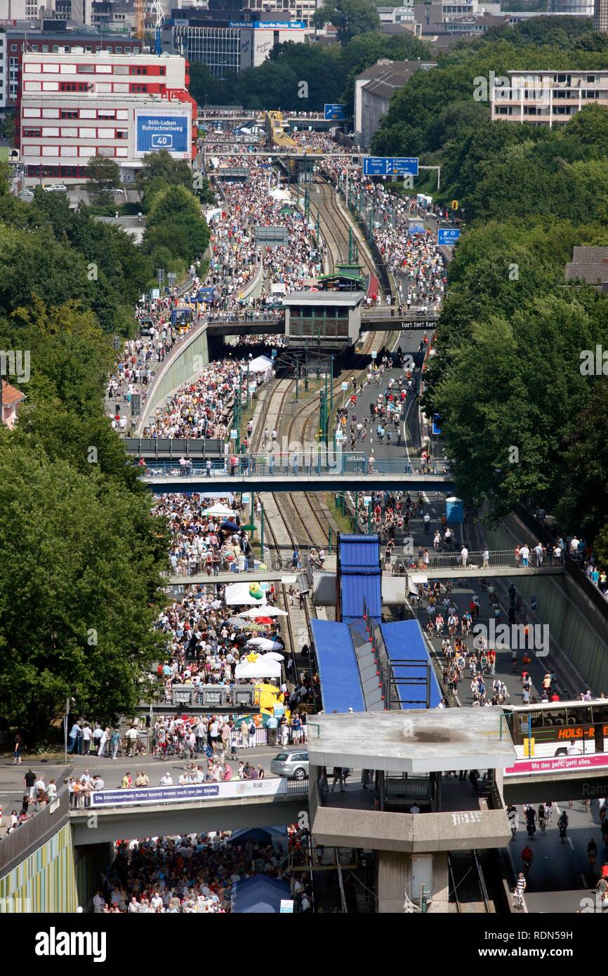 The A40 motorway at the Still-Leben art event on the Ruhrschnellweg A40 ...