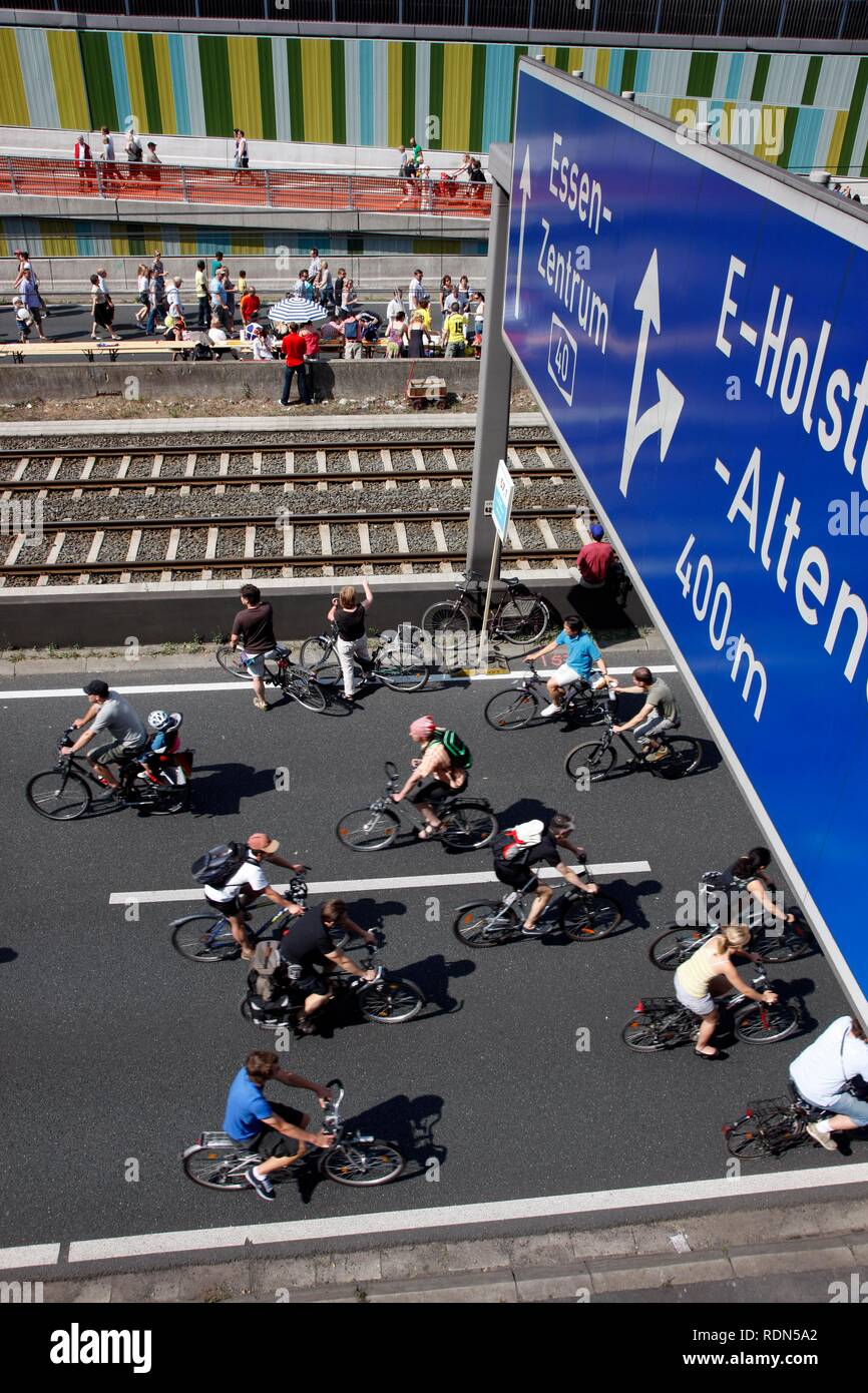 The A40 motorway at the Still-Leben art event on the Ruhrschnellweg A40 ...