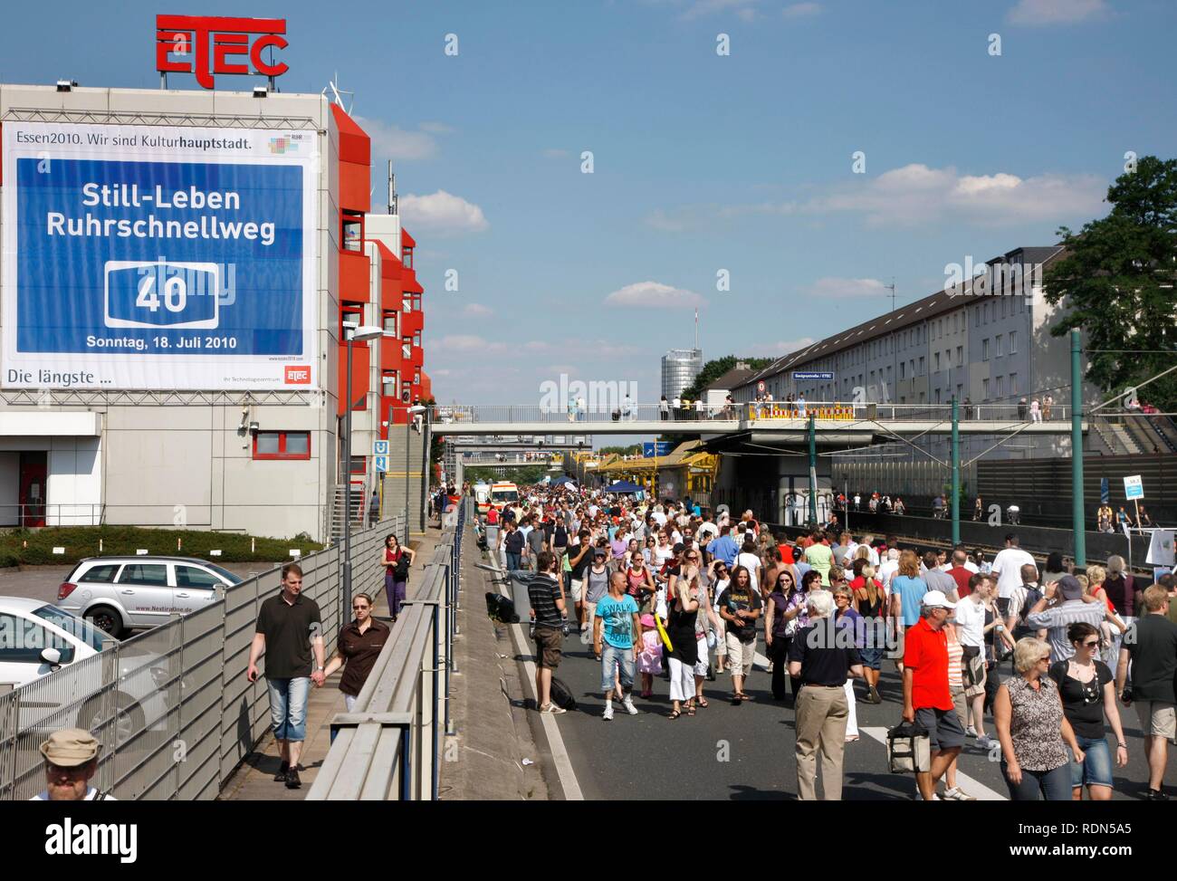 The A40 motorway at the Still-Leben art event on the Ruhrschnellweg A40 ...
