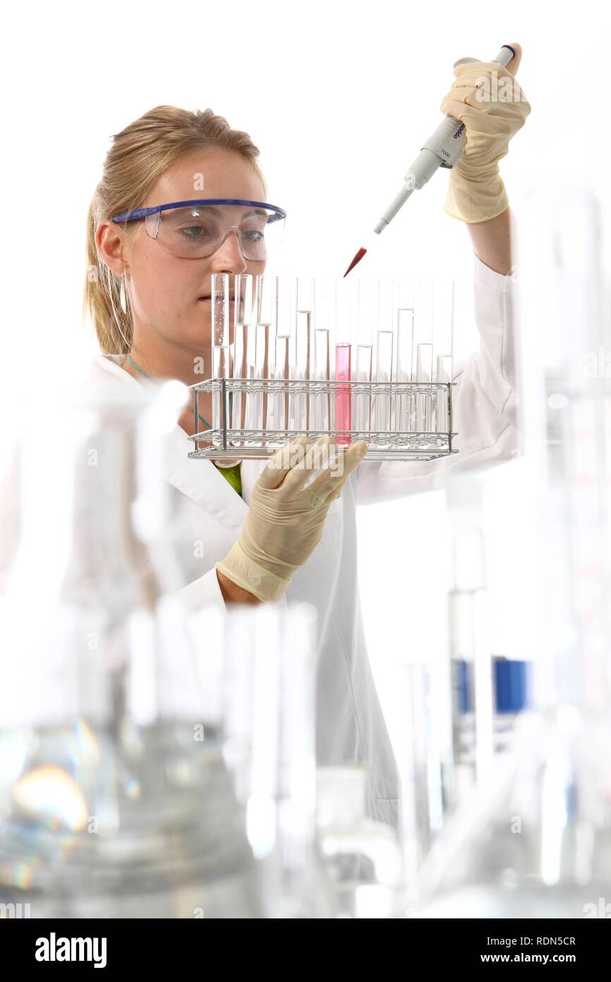 Chemistry laboratory, lab technician at work Stock Photo - Alamy