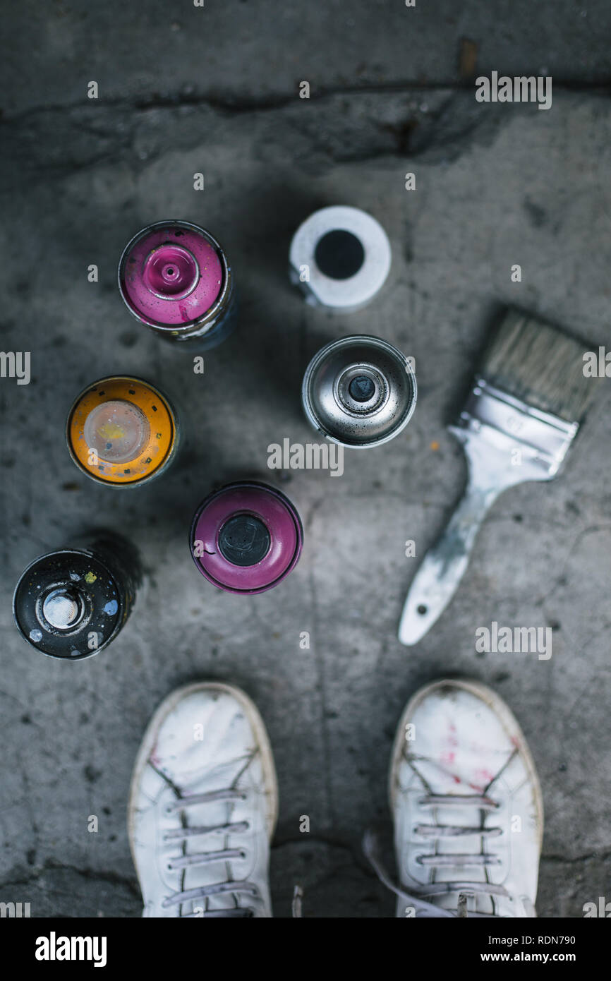 Street artist equipment Stock Photo - Alamy