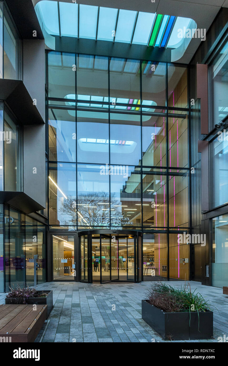 One angel square hi-res stock photography and images - Alamy