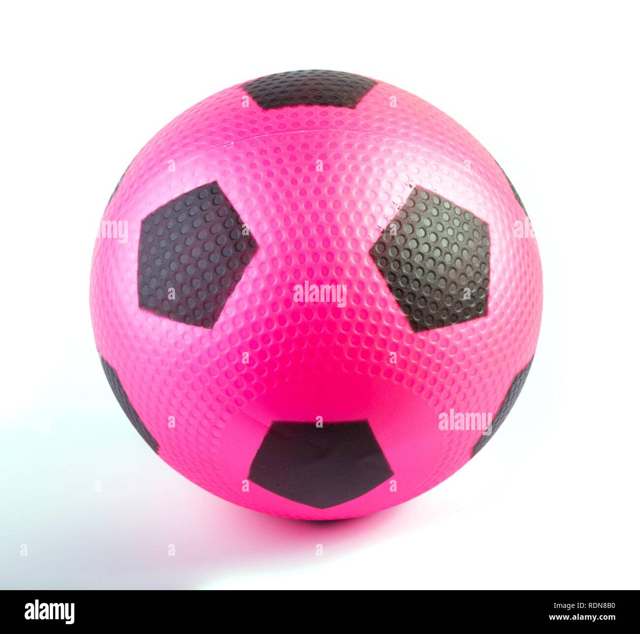 Kids playing soccer on a beach hi-res stock photography and images - Alamy