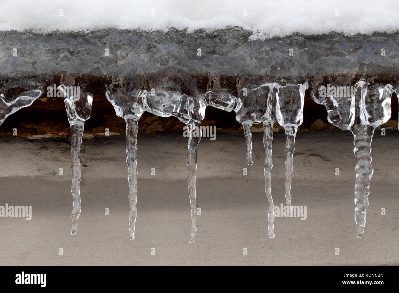 Refreeze hi-res stock photography and images - Alamy