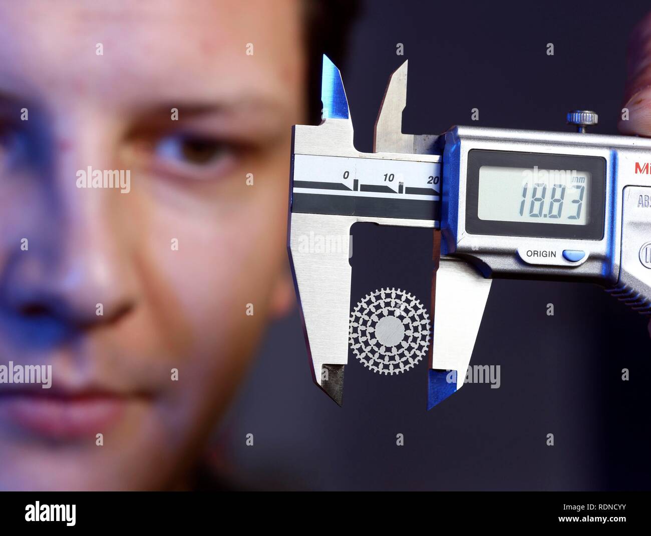 Water jet technology, precise technology for cutting metal with a high ...