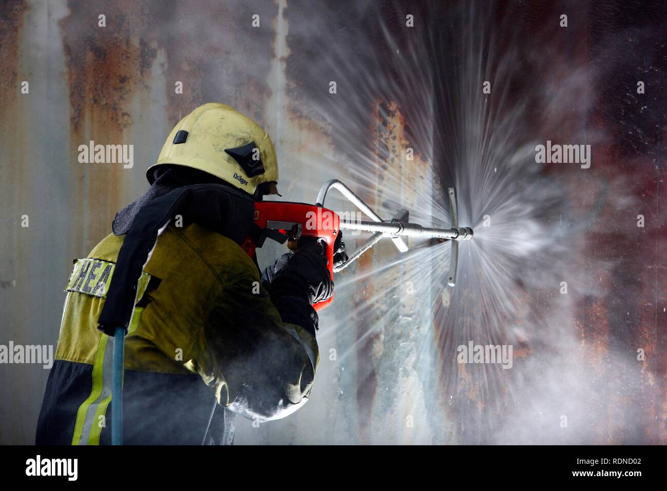 High-pressure extinguishing system, Cobra, the Fire Service Training ...