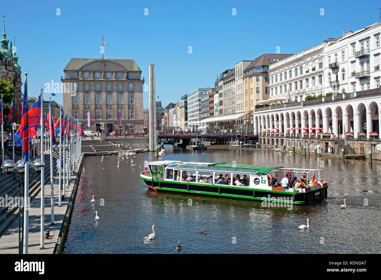 Hamburg fleet hi-res stock photography and images - Alamy