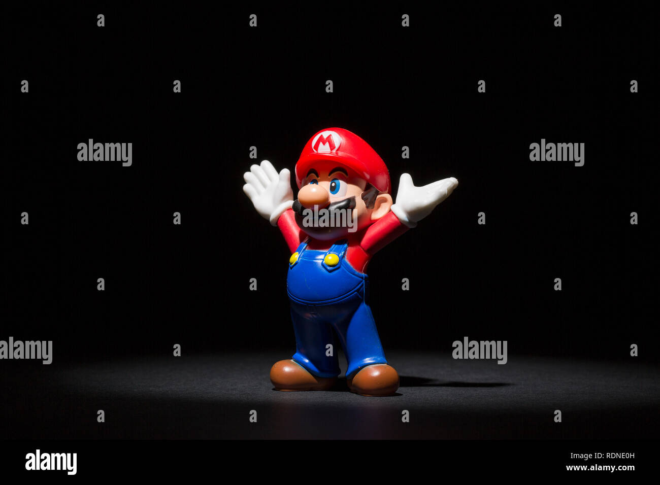 Super mario bros hi-res stock photography and images - Alamy