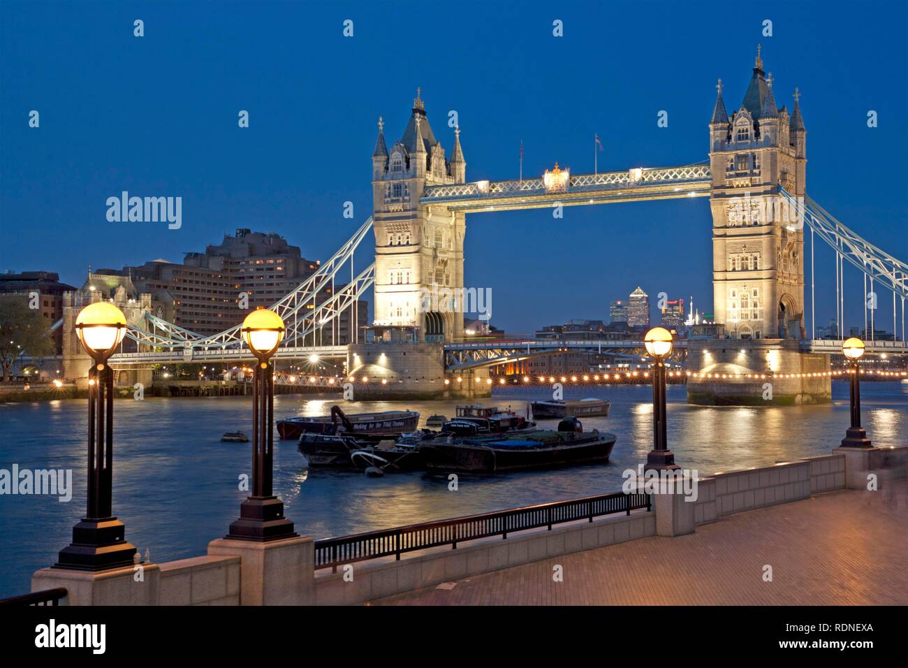 Bridges britain hi-res stock photography and images - Alamy