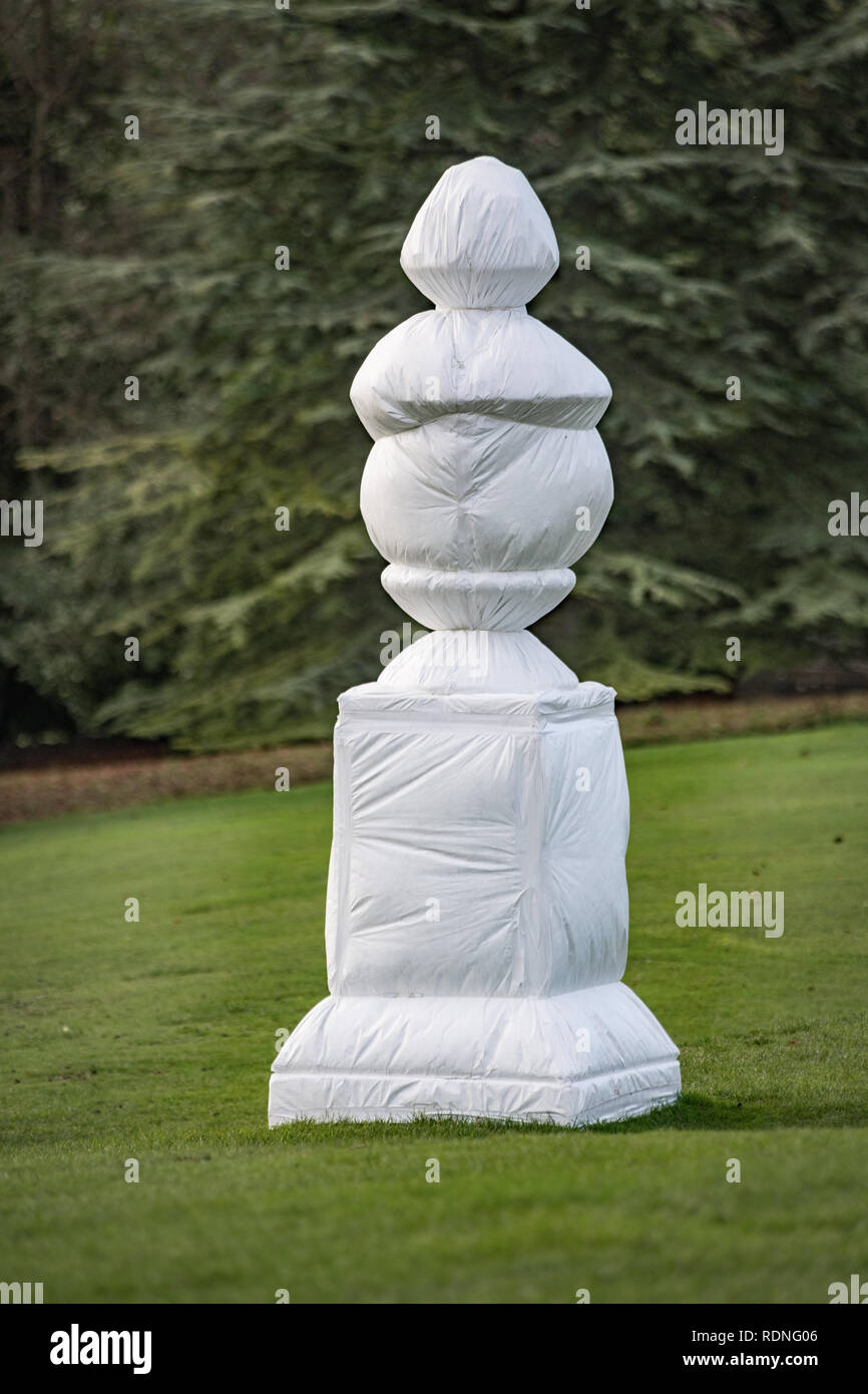 Clad statue hi-res stock photography and images - Alamy