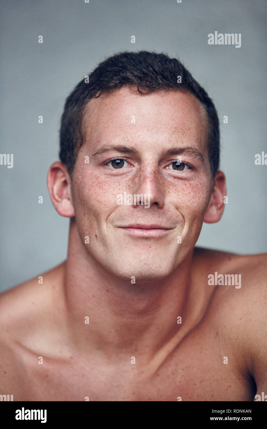 Portrait of athlete hi-res stock photography and images - Alamy