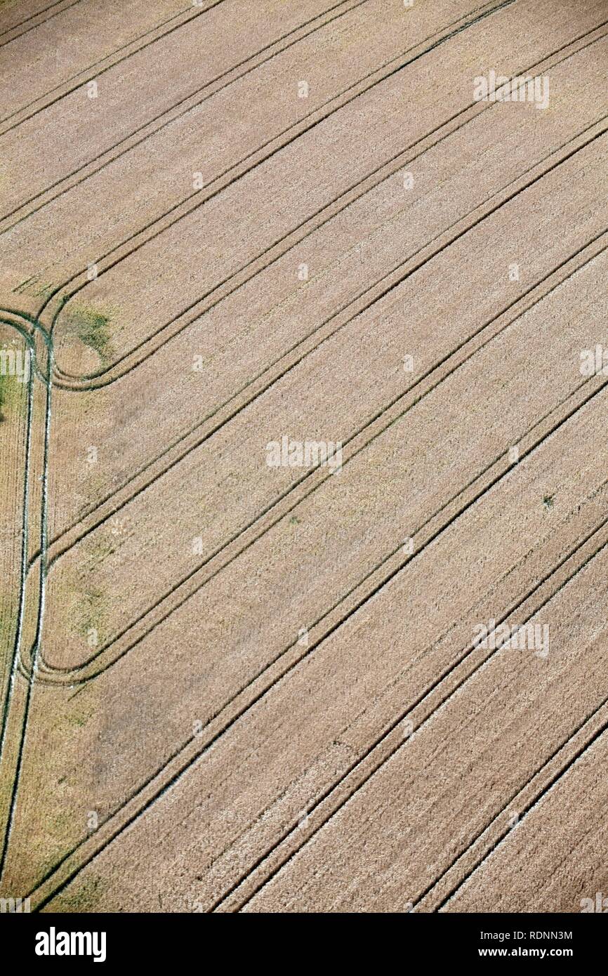 Tyre tracks field aerial hi-res stock photography and images - Alamy