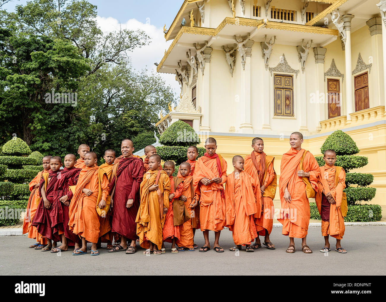 Buddhist monks tour the royal temple in Phnom Phen, Cambodia Stock ...