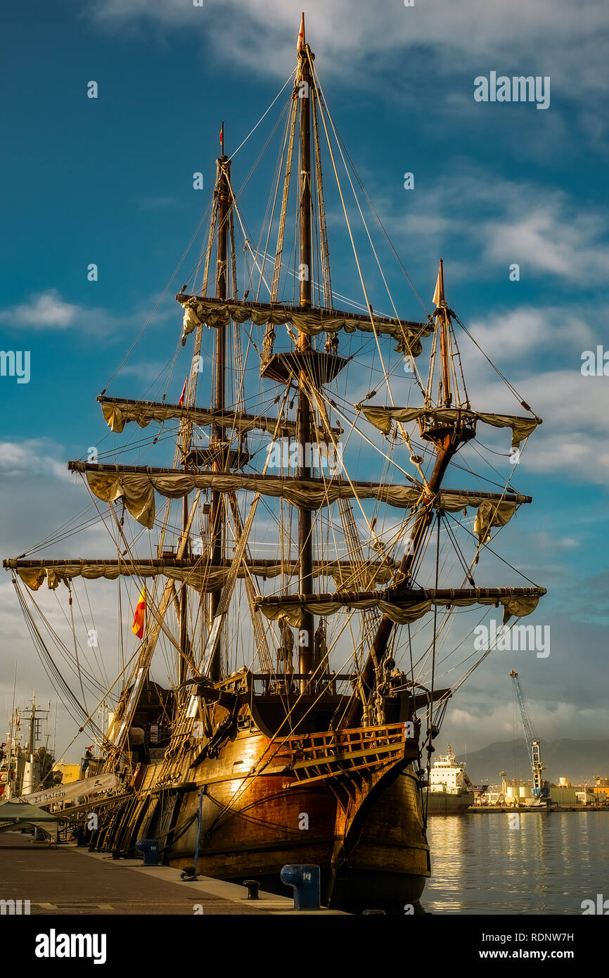 Old spanish ship hi-res stock photography and images - Alamy