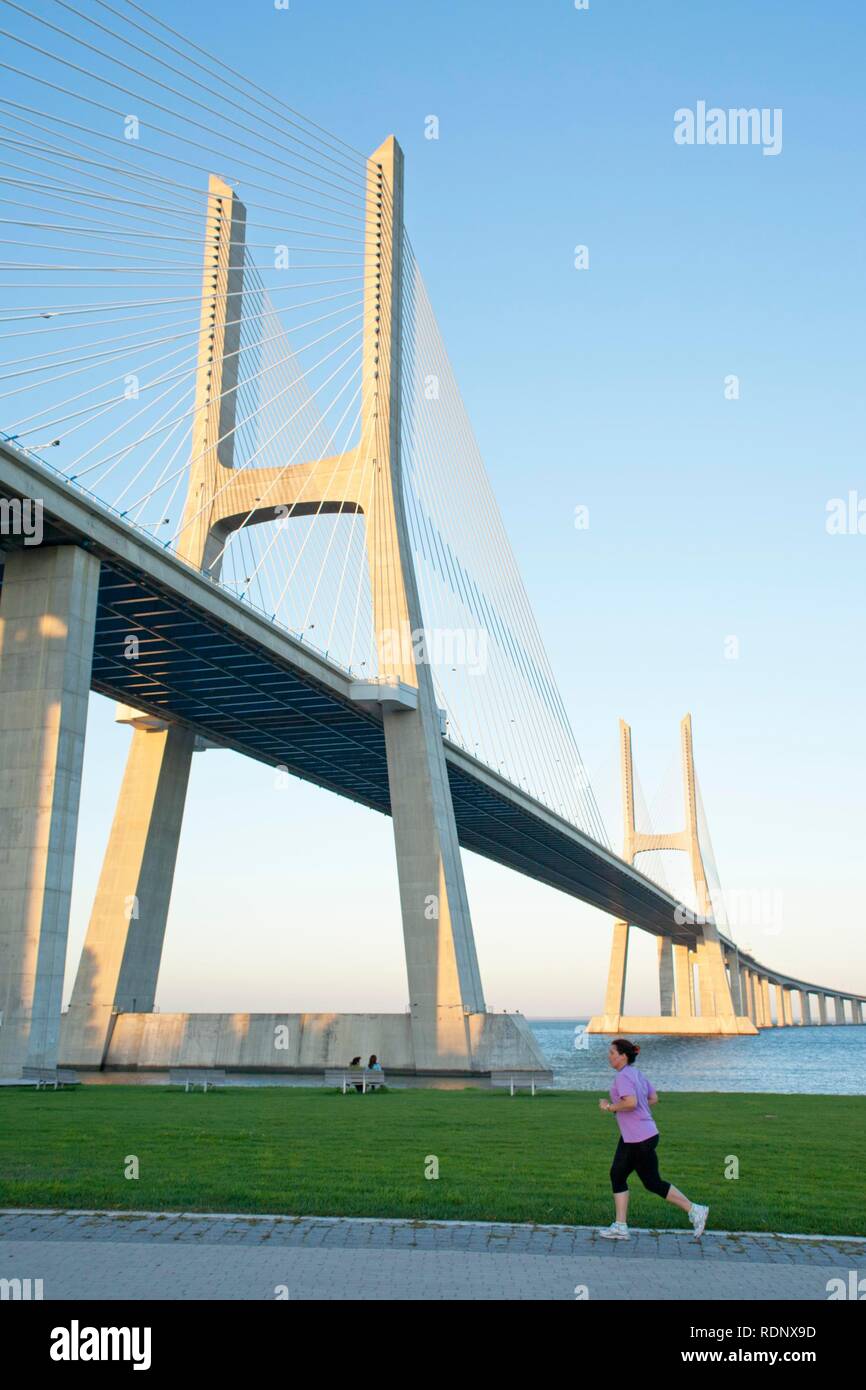 Vasco da gama bridge portugal hi-res stock photography and images - Alamy