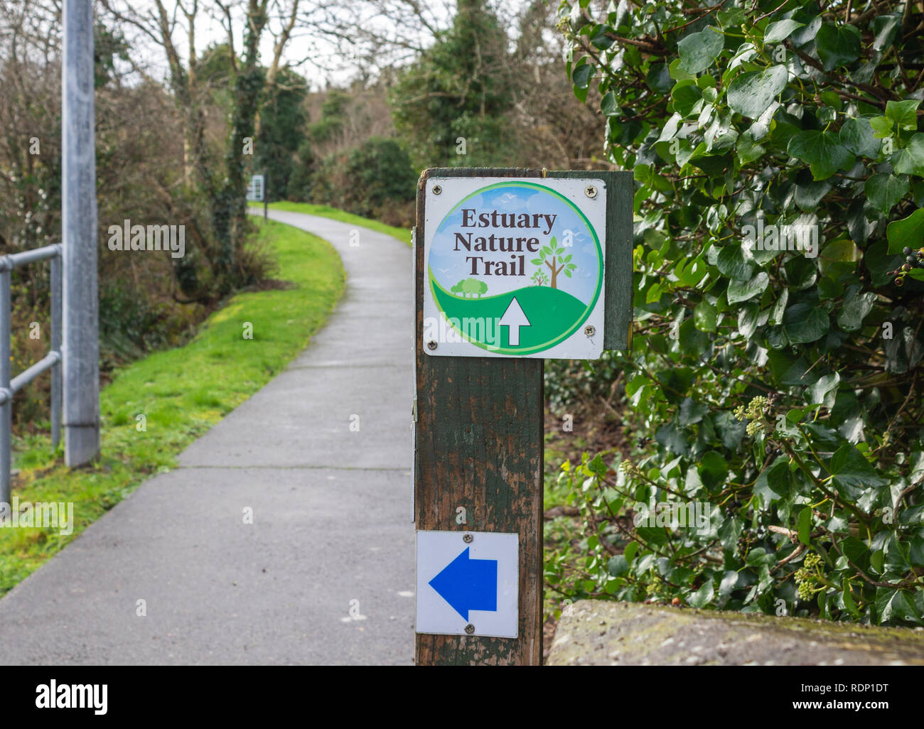 signs indication direction of footpath Stock Photo - Alamy