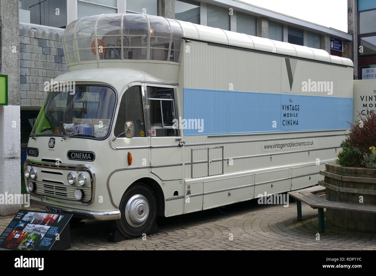 Vintage mobile cinema vehicle Stock Photo - Alamy