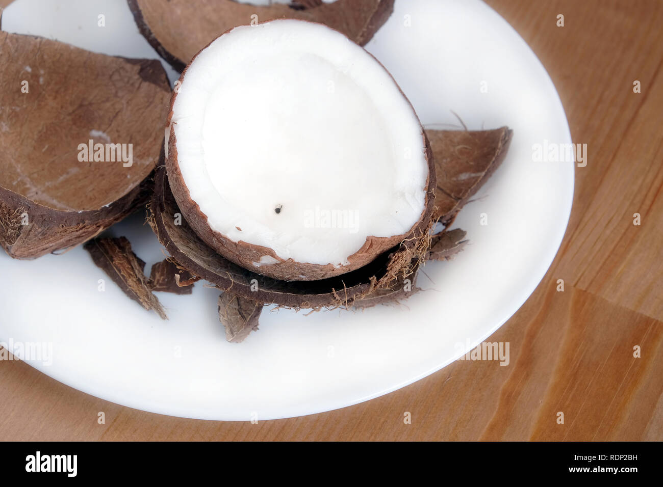 Debris plate hi-res stock photography and images - Alamy