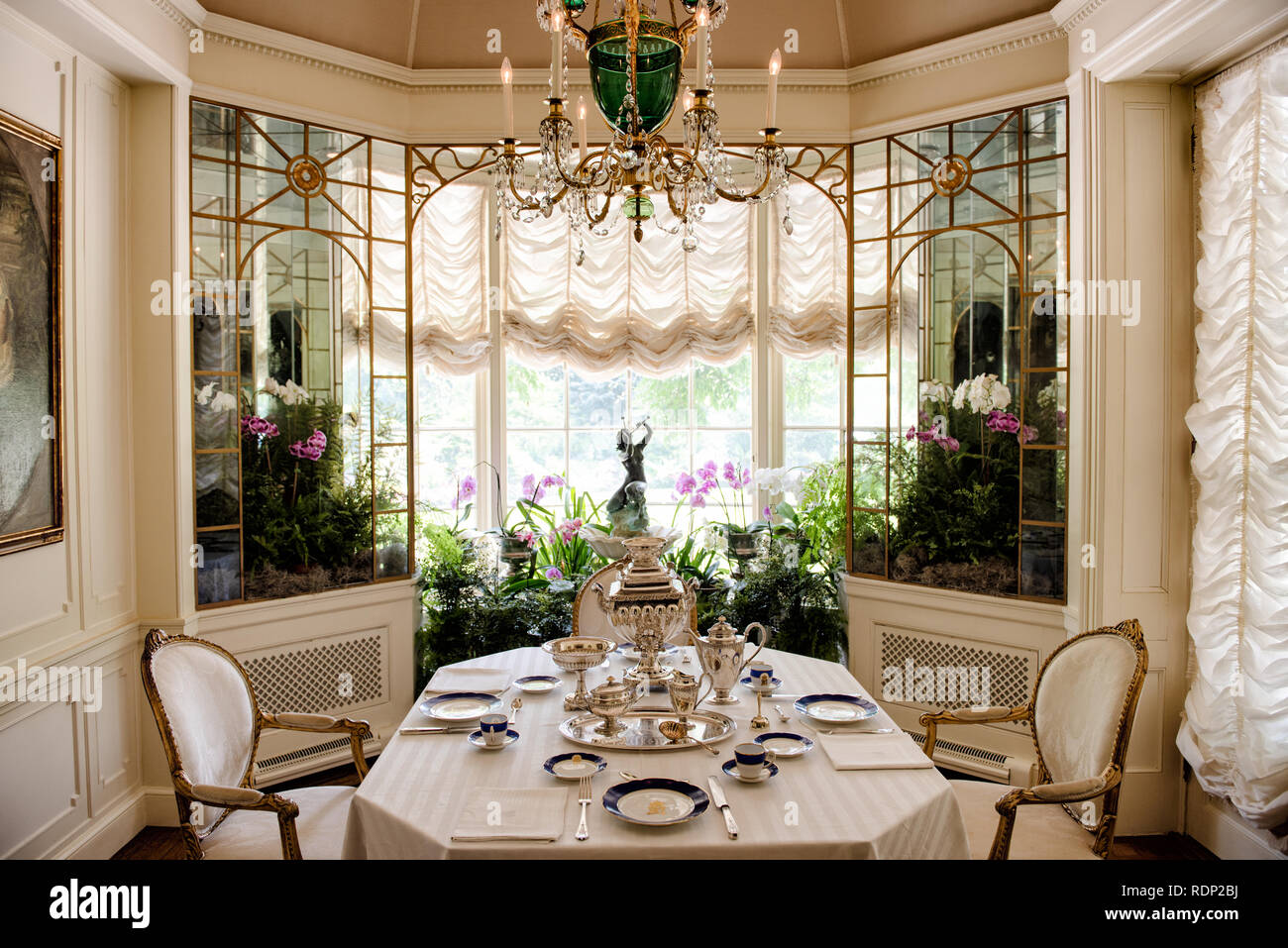 Rose garden hall 18th century hi-res stock photography and images - Alamy