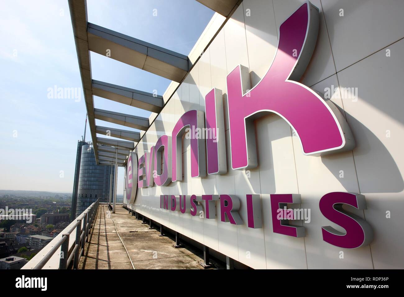 Evonik logo hi-res stock photography and images - Alamy