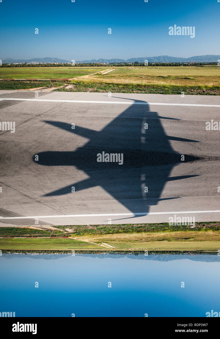 Parallax effect hi-res stock photography and images - Alamy