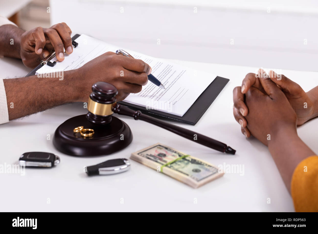 Judge explaining document client hi-res stock photography and images ...