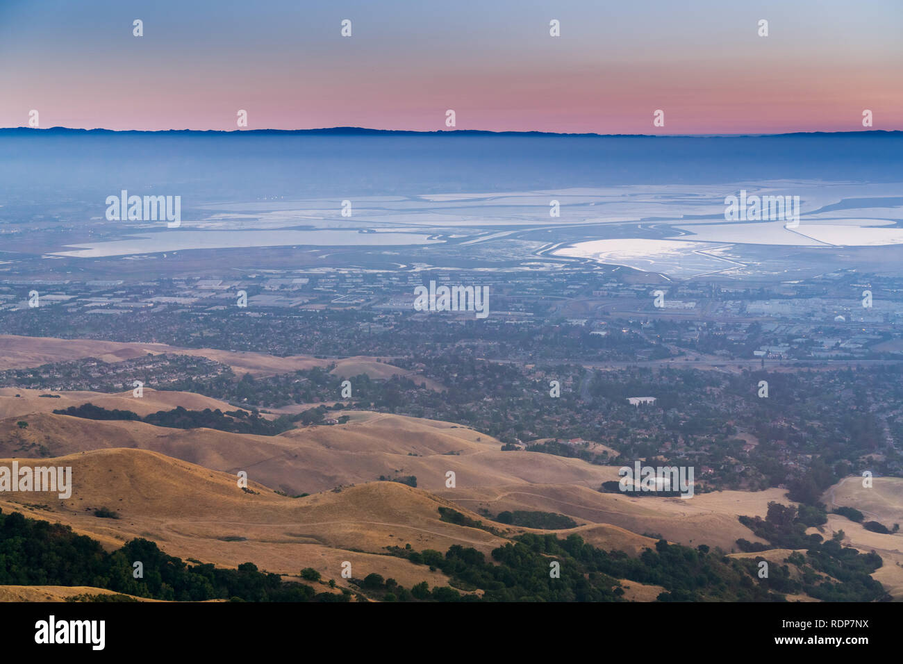 Milpitas houses hi-res stock photography and images - Alamy