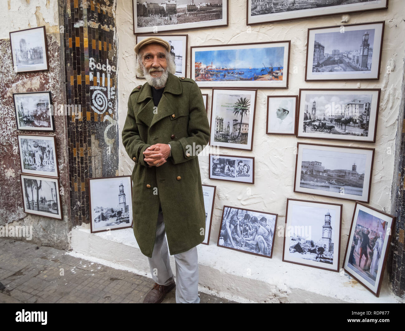 Old moroccan man hi-res stock photography and images - Alamy