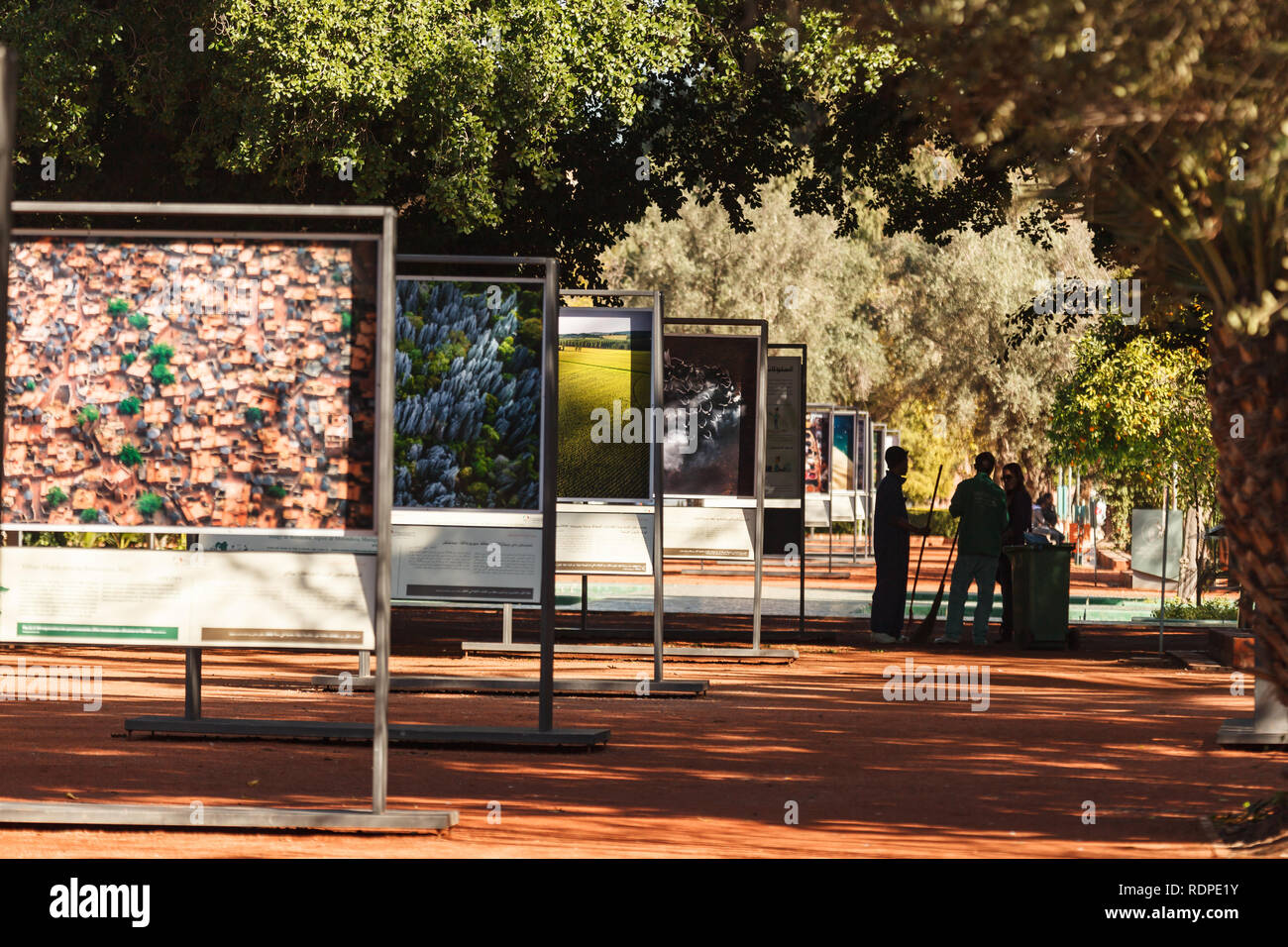 Public art display hi-res stock photography and images - Alamy
