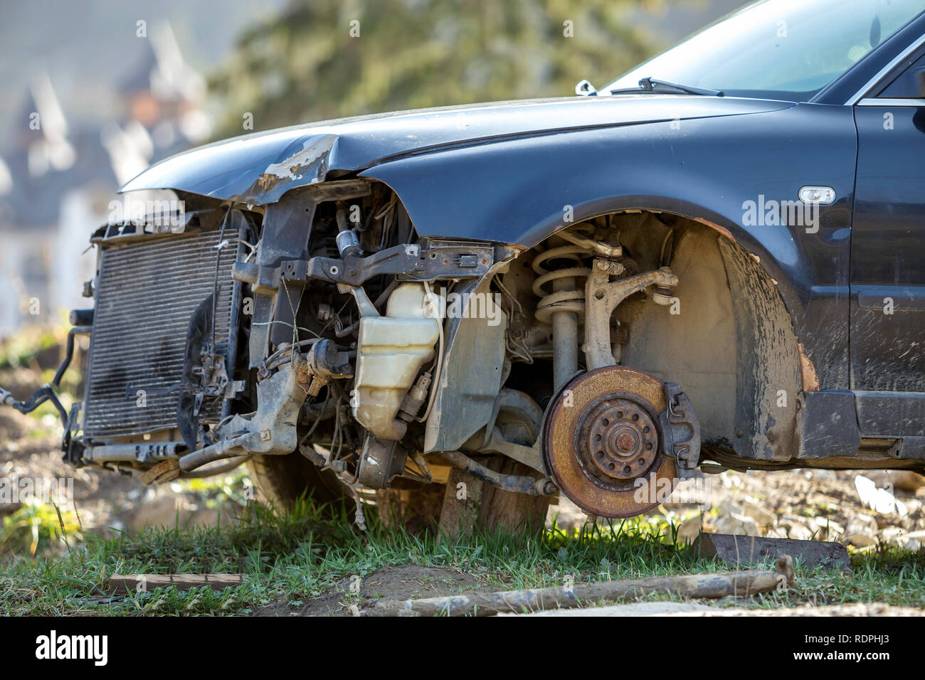 Old car antique on garbage hi-res stock photography and images - Alamy