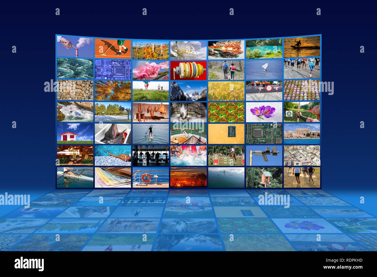 Broadcast television screens hi-res stock photography and images - Alamy