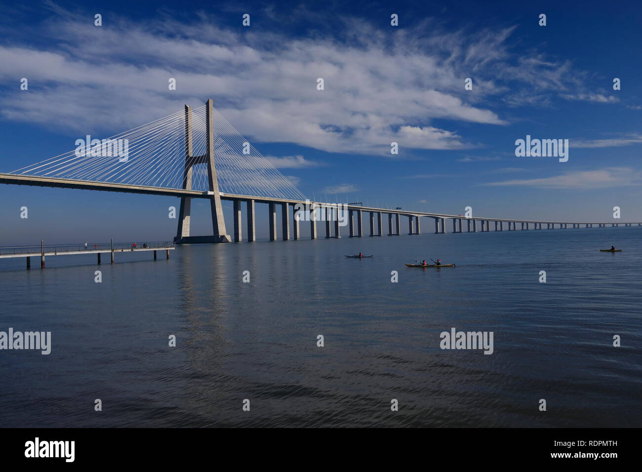 Vasco da gama bridge hi-res stock photography and images - Alamy