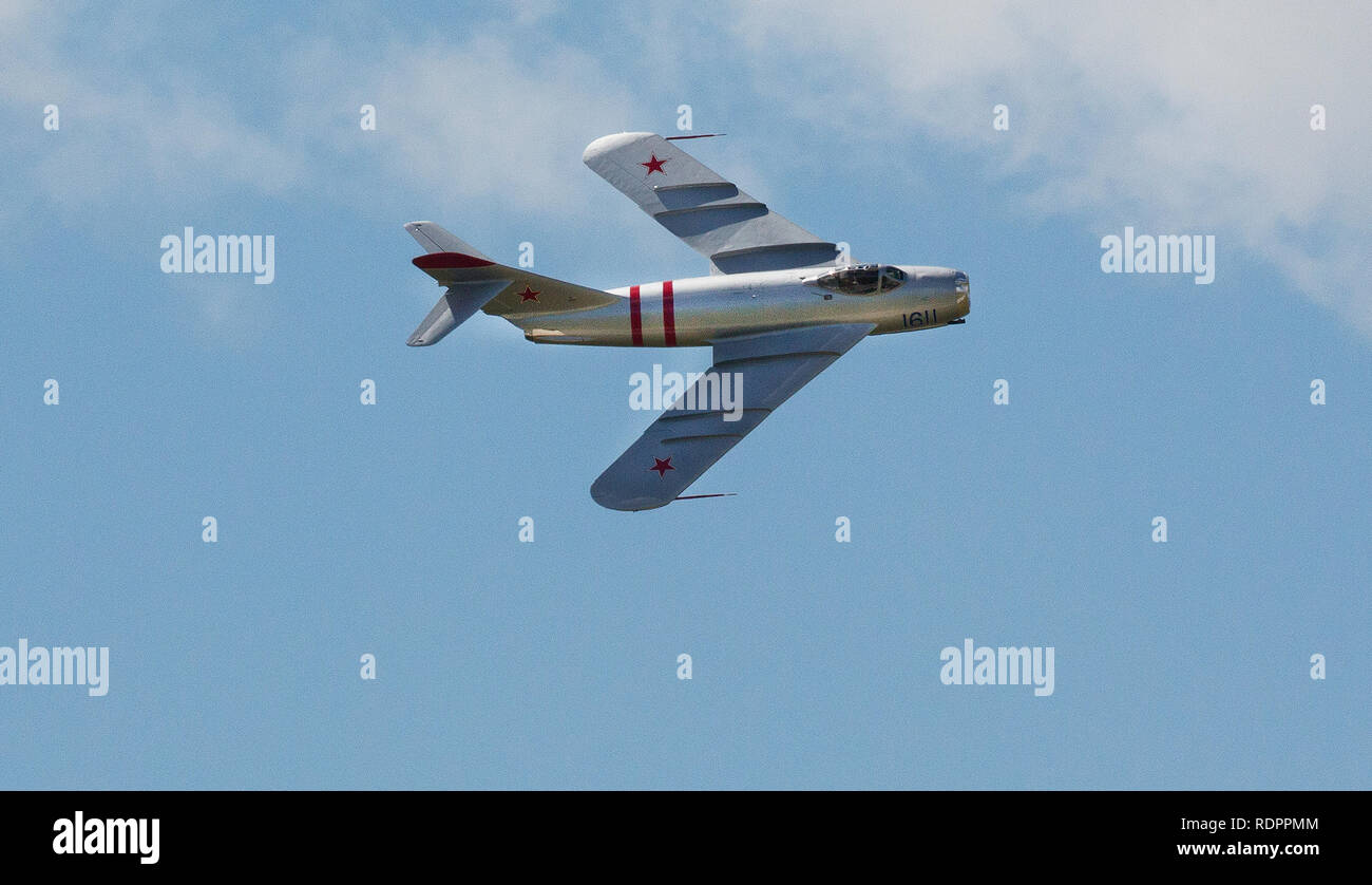 High subsonic fighter aircraft hi-res stock photography and images - Alamy